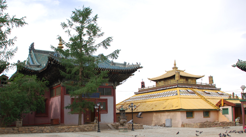 Gandan monastery :: www.touristinfocenter.mn